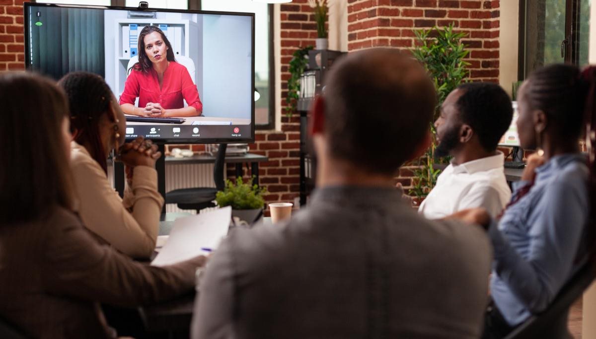 What is Groupthink and How You Can Avoid it to Maintain Team Efficiency